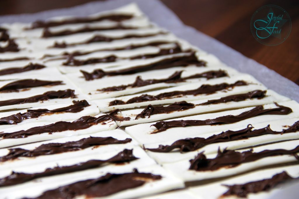 Nutella Sticks - super schnell und knusprig - Joyful Food