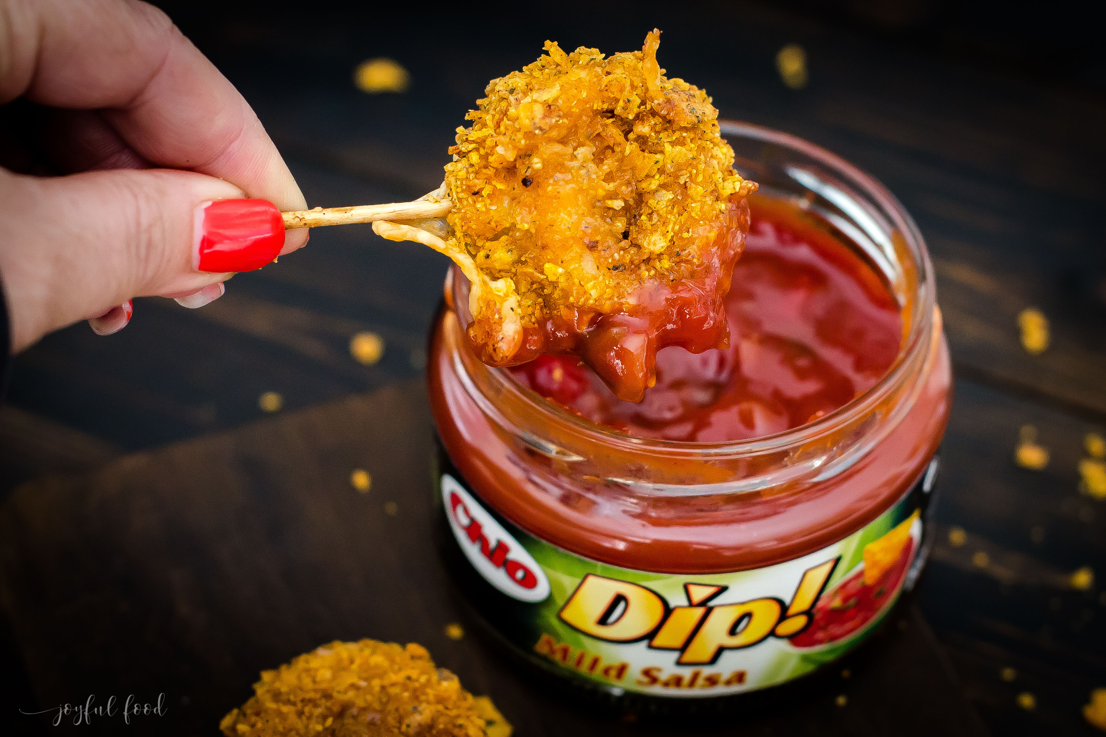 Cheesy Chicken Pops mit Chio Tortillas | Joyful Food